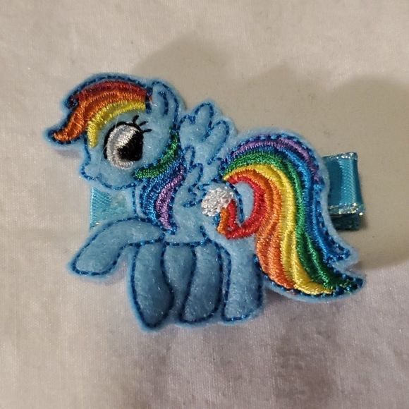 Yogi & Cecil's | Accessories | New Mlp Rainbow Dash Felt Hair Clippy ...